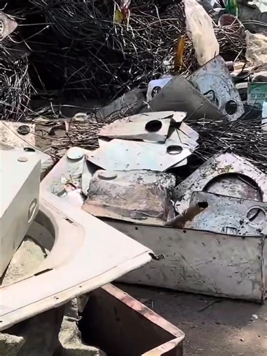 2.2K views · 15 reactions | How To Scrap Metal Baling Machine Bundling Pressing Machine #scrapmechanic #Bundling#pressing#repair | My Idea | Facebook