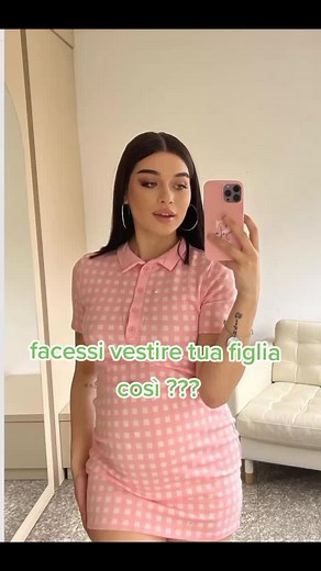 facessi vestire tua figlia così (floppa per l'ora @sofiacrisafulli