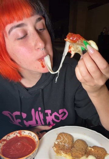 Asmr Mozzarella Stick: Snack di Mezzanotte Delizioso