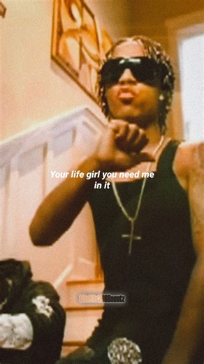 @80s90s2000scutz on Instagram: "🌟 “Let Me Hold You” – Bow Wow ft. Omarion (2005) 🎶 “Let me hold you… girl, caress my body…” 💞🌙 💫 The Mid-2000s Slow Jam That Blended Rap Swagger With R&B Sensitivity “Let Me Hold You” is the defining moment when Bow Wow fully stepped into a smoother, more mature sound. Released during the golden era of radio-driven R&B/hip-hop crossovers, the song balances confidence with vulnerability — proving that a rap record could still be tender, romantic, and emotional