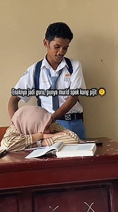 Murid berbakti .. . . . #sekolah #murid #guru #pijit #message #refleksi #fyp #viral | Tiarasanty