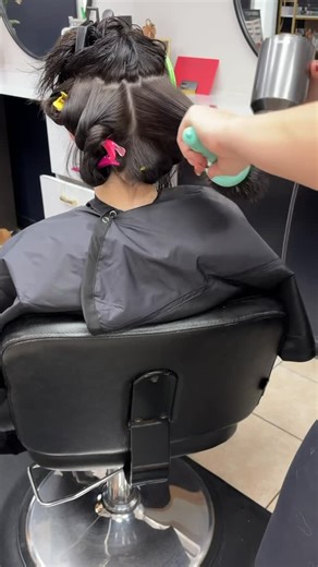 Studio 180 on Instagram: "❄️ Beat the Winter Chill with a Hot Look! ❄️ Since the weather has us all homebound, let’s turn this indoor time into a little self-care session! 🧖‍♀️ Jenna has the ultimate blowout trick that will completely change the way you style your hair. Say goodbye to flat hair and hello to volume and shine, all without leaving the house. 👉 Pro Tip: Use plenty of product, ask your stylist for our favorite products for your hair type 💕 Tag a friend who needs a beautiful boost 