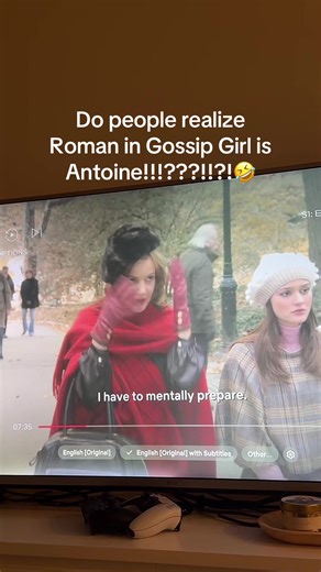 I was shocked when I saw this lmao #emilyinparis #maisonlavaux #gossipgirl #antoine #williamabadie