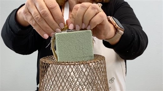 212K views · 288 reactions | With Celebrate & Decorate | DIY with Hometalk | Facebook