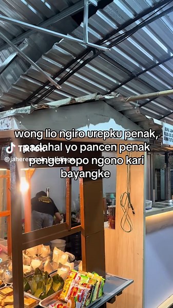 🤣🤣🤣 . . . jahe rempah, susu murni, pisang bakar, roti bakar, ketan susu,bakaran jagung sate dll OPEN JAM ⏰ 16.00-00.00 WIB 🕹️JL PRAMUKA NO 22B WERGU WETAN KUDUS 🕹️GOOGLE MAPS : Jahe Rempah KaliDjaga ( sma 1 kudus ke barat 300meter, sebelum alfamidi & obonk chiken ) . . . #kudus #jaherempahkalidjaga #jaherempahkudus