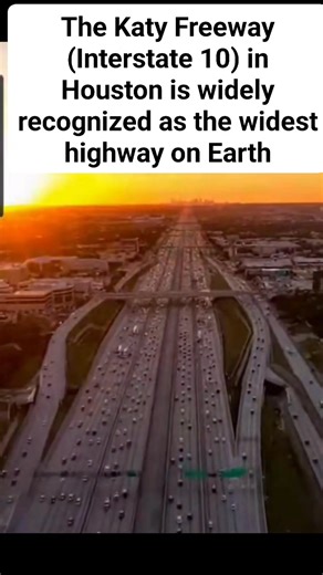 The Katy Freeway (Interstate 10) in Houston is widely recognized as the widest highway on Earth. Texas Is Home to the World’s Widest Highway The Katy Freeway (Interstate 10) in Houston is widely recognized as the widest highway on Earth, stretching up to 26 lanes when main lanes, frontage roads, and high-occupancy/toll lanes are combined. Built to support one of the fastest-growing metropolitan regions in the United States, it stands as a symbol of large-scale American infrastructure. Every day,