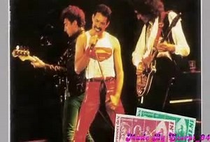 Queen - Keep Passing the Open Windows - Текст и превод на песента