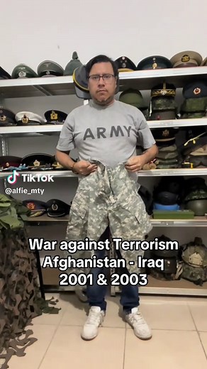 US Army ACU Camo Loadout - Militaria Collection & Airsoft Reenactment