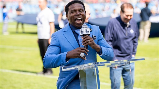 Clemons embracing the challenge as Argonauts look toward 2026 - CFL.ca