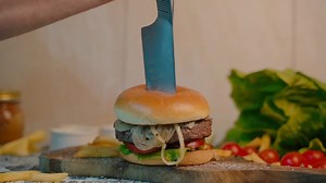 9.1K views · 29 reactions | All that glitters isn't Gold, not all the gold is shiny!  For only one week you can now enjoy -10% off all burgers from Black Gold in the Bolt Food App!  Don't have the App yet?  Download it here: bit.ly/BoltFoodFB | Bolt Food | Facebook