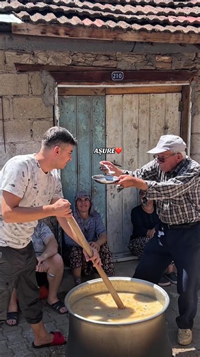 Aşure Nasıl Yapılır? Köy Hayatında Geleneksel Tarif