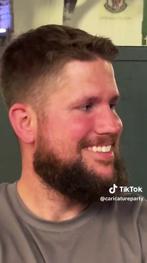 Hilarious Street Art Caricatures in Waikiki