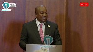 “Adopt innovative case management systems, e filing and virtual hearings to clear the case backlog” - President Mahama challenges the Chief Justice and the Judicial Service to fully embrace technology for faster justice delivery. Watch here: https://youtube.com/live/HYw95us5rTw?feature=share #ChannelOneNews #ChannelOneTV #GhanaNews #BaffoeBonnie #Mahama | Citi TV