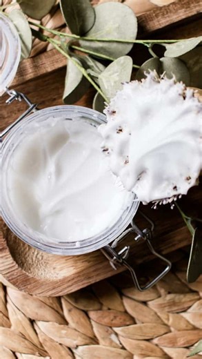 Homemade cleaners are often cheaper and better for the environment. They’re also safer because they contain fewer chemicals. Here is my favorite DIY shower cleaner, made with non-toxic ingredients that work great for soap scum and hard water. 🍋 INGREDIENTS 1 cup of baking soda 1/4 cup of castile soap 2 tablespoons of hydrogen peroxide 10 drops of lemon essential oil Storage container 🍋 INSTRUCTIONS Add baking soda to the storage container. Stir in castile soap, hydrogen peroxide, and lemon ess