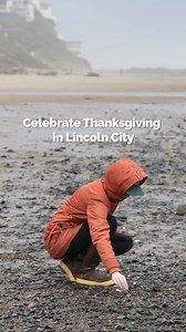 🍁🍴 Thanksgiving Weekend in Lincoln City 🍴🍁 Check out a full list of restaurants open on Thanksgiving Day - including menus, hours, and all the details you need on our website (link in bio). 🦃 And be sure to check out these fun events and activities while in town: 🌊 Finders Keepers Harvest Drop – Search for 50 stunning glass floats on the beach, Nov 28 – Dec 1 🎨 Lincoln City Winter Art Festival – Festive food, art, and music at the Lincoln City Cultural Center, Nov 29 & 30 🎄 Tree Lighting