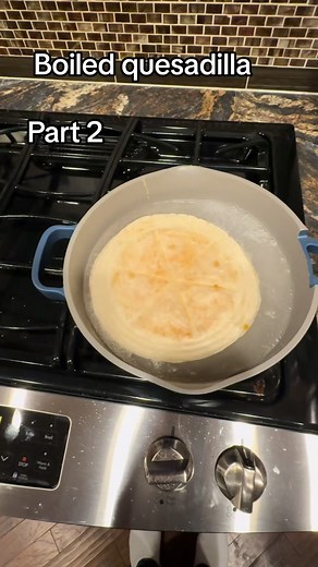 #cookingwithsnagg #chef #food #hungry #eat #quesadilla #funny #fyp #fypシ #cheflife