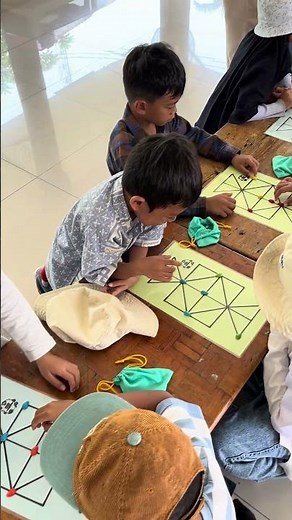 Playing 3-stone checkers with 1st grade elementary school kids 😱 #shorts