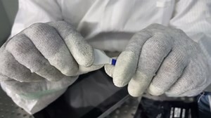 AAWipes Sensor Cleaning Swabs for Full Frame Sensor of DDR24 DSLR or SLR (10 Pack of 24mm Sensor Cleaning Swabs) Type (HCS-24-10)