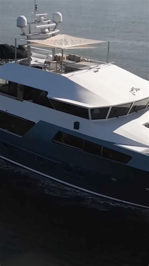 ASCENTE, the ideal family exploration yacht ✨ With unrivaled operational costs, a spacious 7 cabin layout, and breathtaking interior and exterior design, this 112’/34M motor yacht is expedition-ready and perfect for those eager to explore unexpected destinations. 🏷$2,950,000 listed for sale with Matthew Martin. ✉️ DM us for more information. 🔗 https://www.fraseryachts.com/en/yacht-for-sale/ascente/ | Fraser Yachts