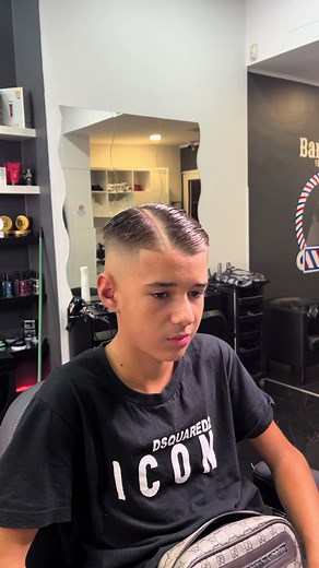 #fypシ #fav #foryou #paratii #viralvideo #haircut #hairstyle #torino @.NABEH BARBER 🎭.