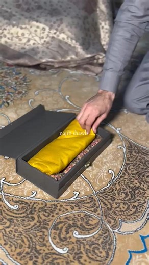 Najib Pashmina Shawl: Quality and Style Unmatched