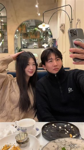 Jooli Lee on Instagram: "Korean girls… 🎀 @brandon.dkim . Cr: @sir_puffer #koreangirls #korean #funny #viral"