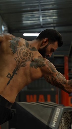 Why Animal Walks?? Because they make you stronger.....period. . Animal walks and flows have been one of the methods for me to train for endurance, agility, Mobility and mind muscle all together plus its a great burner to burn those extra calories. . Follow me and share the video if you want to understand fitness in the simplest way . Message me " Strong " to start training with me and my team . #mobilitytraining #fitnesstips #fitnessknowledge #strengthmobility #animalflow #movement | Hemant Cali