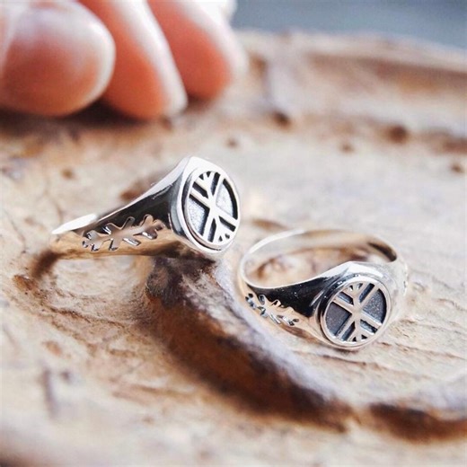 Viking Wedding Rings Set | Yggdrasil Tree of Life Ring | Matching Couple Bands | His and Hers Rings | Norse Pagan Ring | Engagement Rings - Etsy