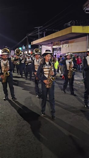 Ese solo se saxo ufff calidad Banda Distrito Colón #viral #musica