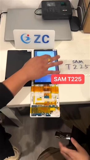 zc_electronic_factory_Zoe on Instagram: "Samsung T225 Tablet LCD Screen Test 📱✨ 8.7” crisp display, ZERO dead pixels, ultra-smooth touch response—we inspect every single detail for your Samsung! Watch the full precision screen check in the video 🎬 Your T225 deserves flawless display performance! 🌐 Site: https://www.zcphonelcd.com 📲 WhatsApp: http://api.whatsapp.com/send?phone=8618028540068 #SamsungT225 #SamsungTablet #LCDScreenTest #TabletRepair #SamsungRepair"