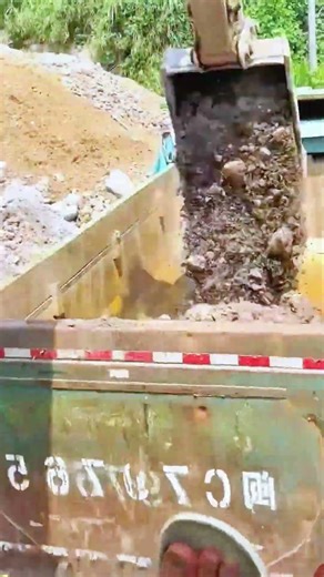 Hard soil and clay are dug through effortlessly