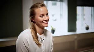 NEW CANDIDATE? ASK US ANYTHING Right now, we’re looking for talented Associate Consultants and Associate Consultant Interns to join us, but what makes a great consultant? And how do you best make it to and through the notorious case interview? Recruiting Manager Susanna Hassby shares her best tips and lets you in on our two-way process of recruiting. Any questions on your mind? Head over to our Instagram and ask away. Good luck! | Bain & Company | Facebook