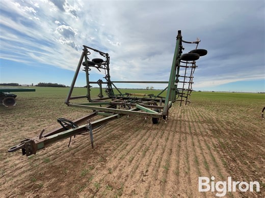 John Deere 1610 Chisel | Agriculture