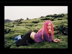 Headphones on 1 hour - Addison Rae