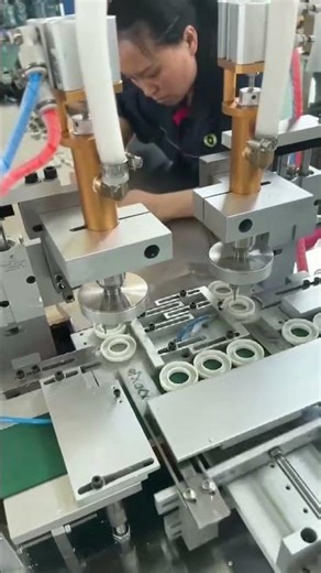 High-Speed Box Protection Dispensing Machine – Automatic Solution