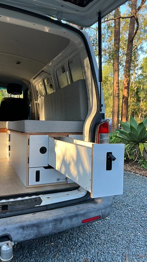 3 things I wish I knew before building my first fitout 👆 It wasn’t smooth sailing ⛵️ I wasted money on the wrong materials, rebuilt drawers that didn’t fit, and learned real quick that perfect on paper doesn’t mean perfect in the car 😅 The reality? You only get good by getting it wrong a few times first 💪 #BushBound #BuiltForAdventure #4x4Fitout #TroopyBuild #VanLifeAustralia | BushBound