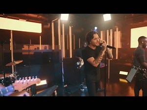 I still can't get over the fact that we got to hear "What A Feeling" live for the first time ever after 5 years. 😭 | One Direction Fans