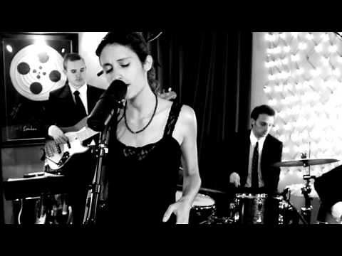 Baila Nova - Insensatez (How Insensitive) - Antônio Carlos Jobim