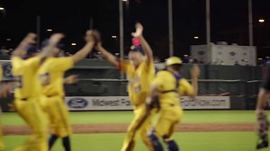 1.9M views · 35K reactions | Red Sox Hall-Of-Famer, Bill Lee, just keeps one-upping himself with his pitching entrances. This time he slammed a fan's beer, sang along to "Spaceman" by Harry Nilsson and then secured the out | The Savannah Bananas | Facebook