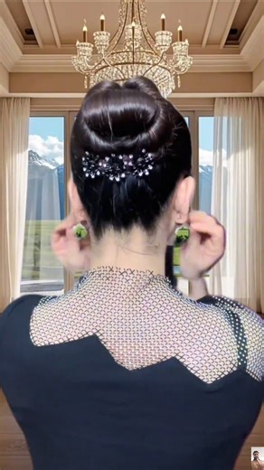 Top Up Round Juda Hairstyle with Stylish Accessories ✨ Easy Party Look #shorts