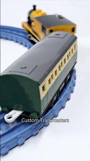 Gordon's Express Coach Thomas Trackmaster