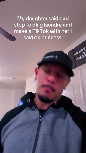 MY DAUGHTER TOLD ME TO STOP FOLDING CLOTHES AND MAKE A VIDEO WITH HER👌🔥#fyp #DADDIESGIRL #BLESSED #TOPOFWORLD #love