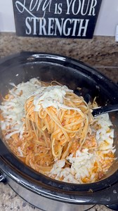 Crockpot Chicken Pasta #crockpotrecipes #chickenpasta #easymeals #familydinner #comfortfood #slowcooker #pastarecipe #homemadefood #mozzarellacheese #weeknightmeals | Recipes With Scotty