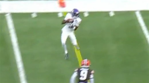 Jordan Addison Hauls In Key Catch Late