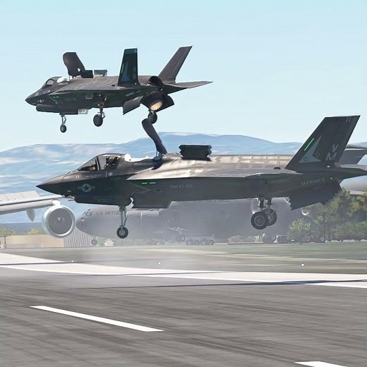 Incredible Vertical Landing of F-35 Lightning II Stealth Fighter Jet in Microsoft Flight Simulator