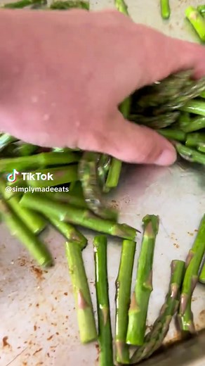 Delicious Spring Pasta with Creamy Pesto Sauce