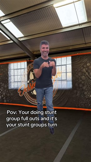 All eyes on you👀 #fyp #viral #cheer #cheerleadinguk #jessieleighcheeranddanceacadamy