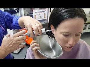 Allyne Getting her Ears cleaned out.(REUPLOAD)