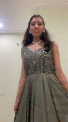 drishti bishnoi on Instagram: "#viralvideos #trendingreels #trending #viral #reelsinstagram"