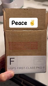 String of Pearls #succulents #stringofpearls #gardening #onlineshopping #adsonreel #viralreels #reelsusa #fypシ゚viral #fypシ #pinoy #Pennsylvania #plantlove #plantsmakepeoplehappy #plantitasandplantitos | Karren Alvaran